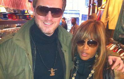 Eve Plans To Lock Lips In September